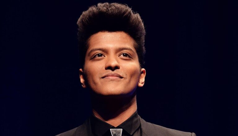 Bruno Mars Net Worth in 2022 (Updated) | AQwebs.com Bruno Mars Net Worth in 2022 (Updated) | AQwebs.com
